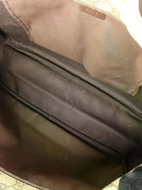 Gucci Gg Supreme Messenger Bag