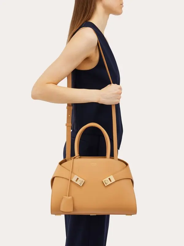 FERRAGAMO Logo Shoulder Bag