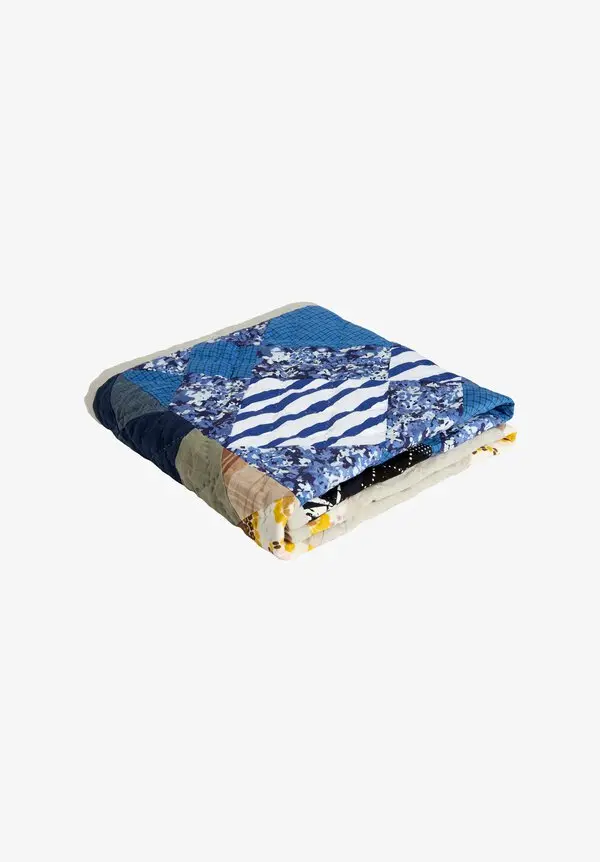 A.p.c. 0.21875 Quilt