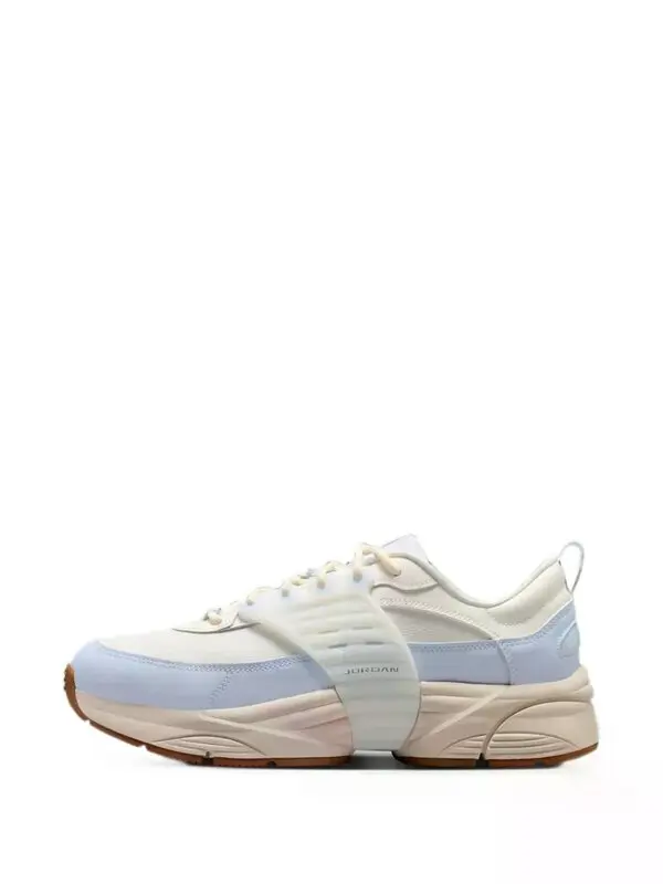 JORDAN Trunner O/s Lace-up Sneakers
