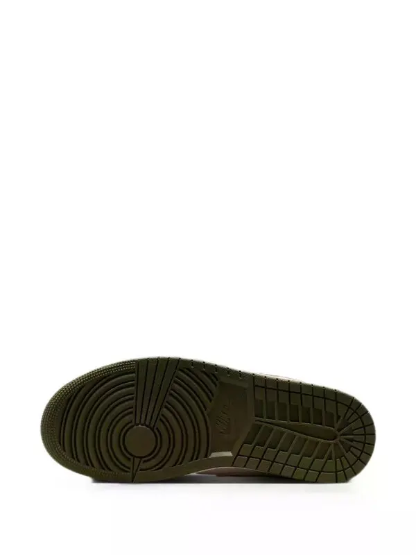 JORDAN 1 Low Sneakers