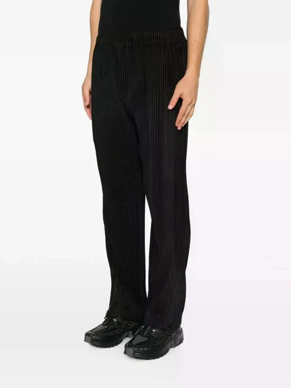 Issey Miyake Pleated Trousers With Zip Detailing - Black