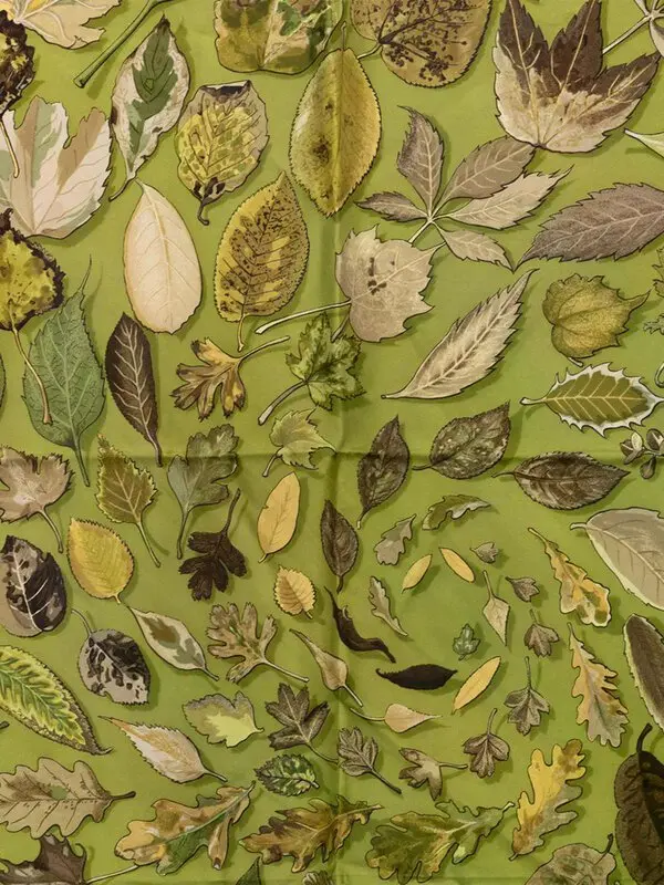 Hermès 1996-2004 Tourbillon Autumn Leaves Silk Scarf 90 Scarves - Green