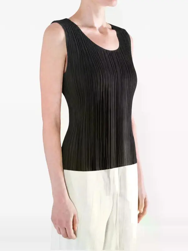 Issey Miyake Sleeveless Top - Black