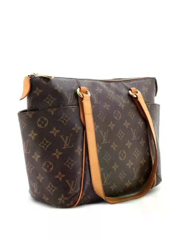 LOUIS VUITTON Monogram Canvas Pm Shoulder Bag