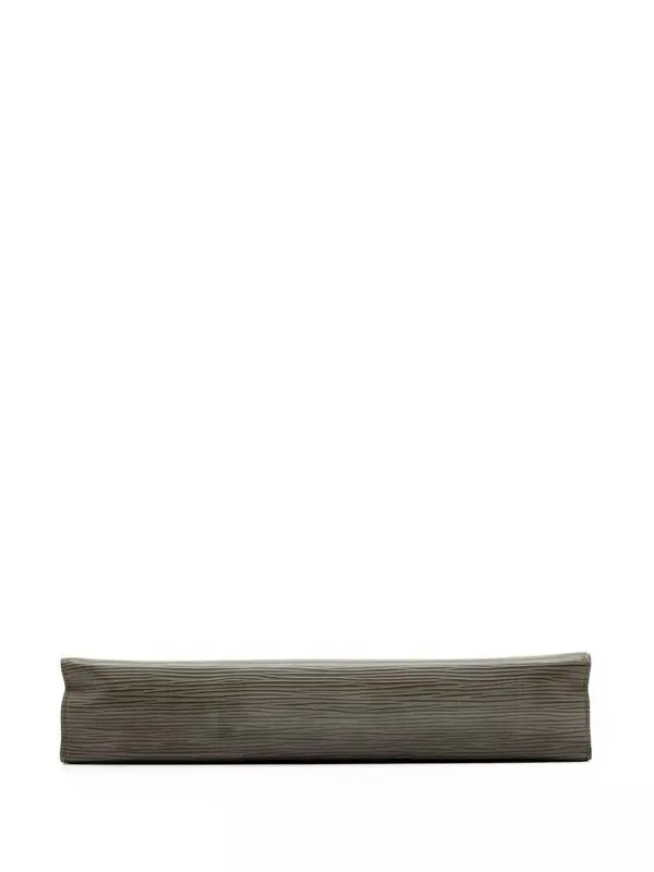 LOUIS VUITTON Epi Pochette Voyage Mm Clutch Bag