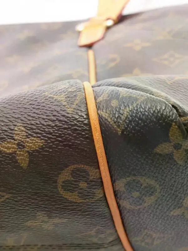 LOUIS VUITTON Monogram Totally Mm Tote Bag - Brown