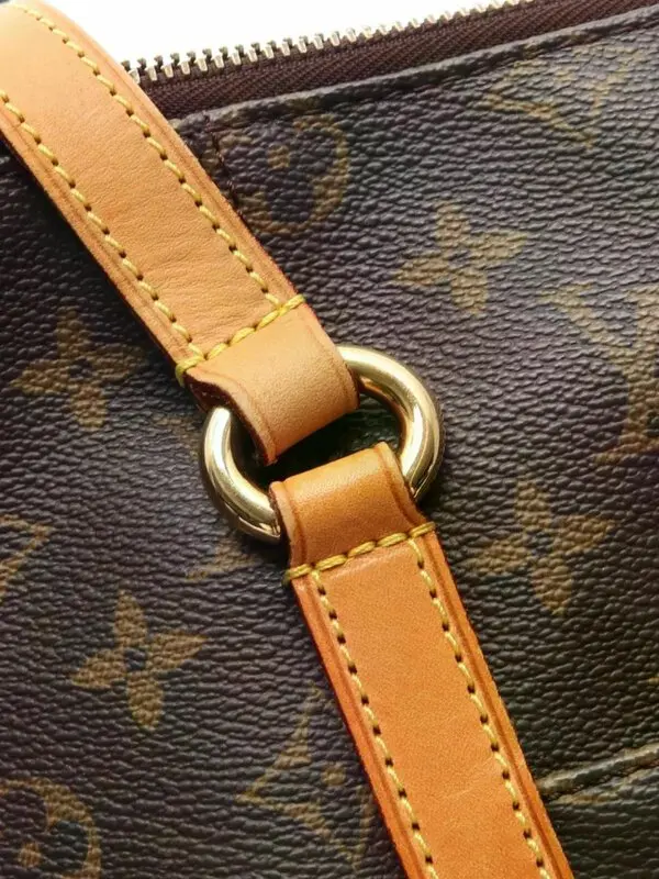 LOUIS VUITTON Monogram Totally Mm Tote Bag - Brown