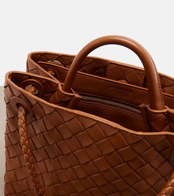 Bottega Veneta Andiamo Small Top-handle Bag - Brown