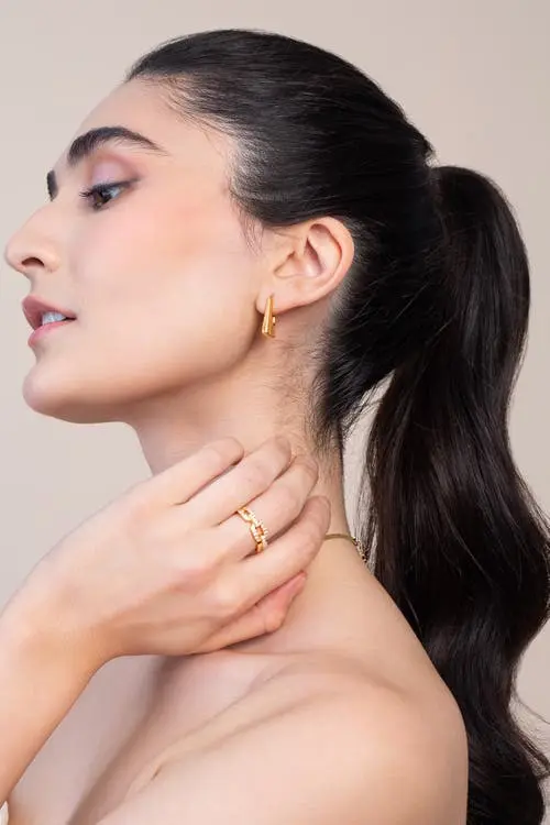 ZYNNIA COLLECTIVE Studded Twist Chain Ring