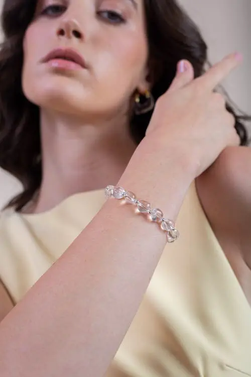 ZYNNIA COLLECTIVE See Through Pebble Bracelet