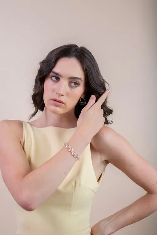 ZYNNIA COLLECTIVE See Through Pebble Bracelet