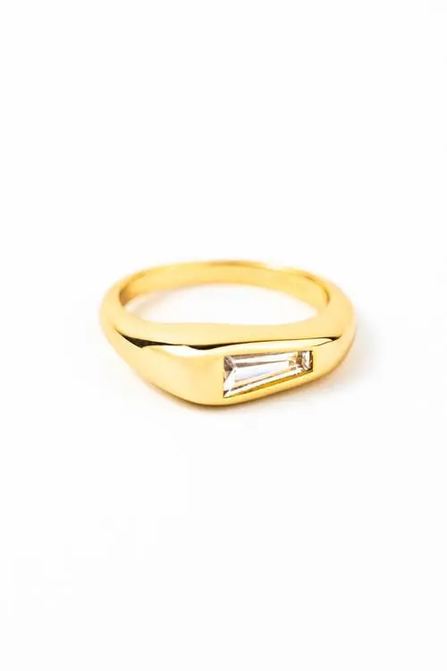 ZYNNIA COLLECTIVE Facet Ring