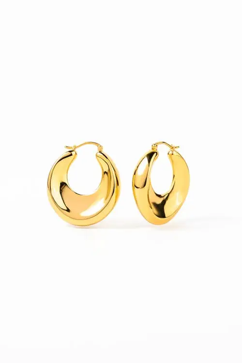 ZYNNIA COLLECTIVE Cove Hoops - Gold