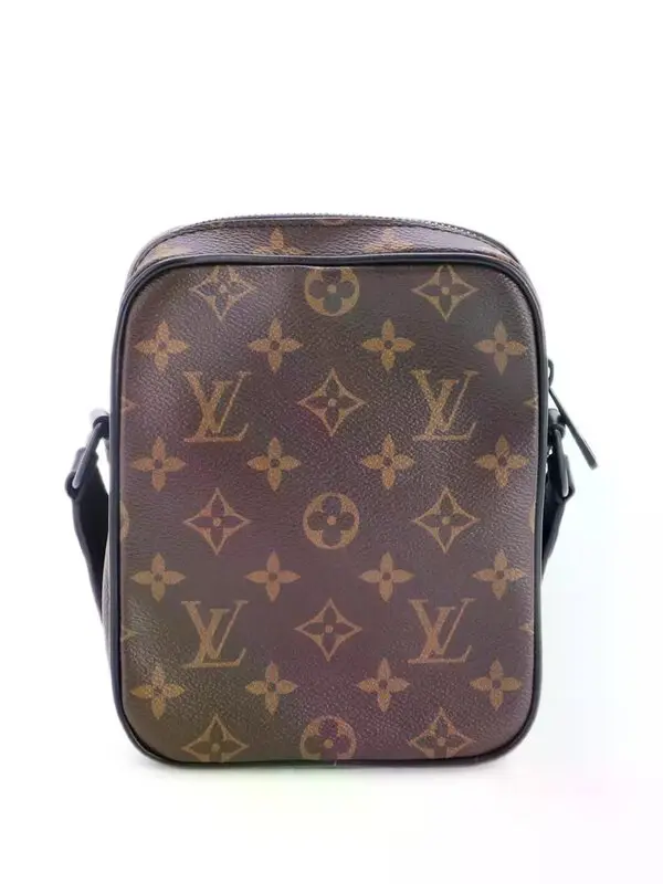 LOUIS VUITTON Christopher Wearable Wallet - Brown