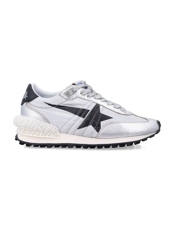 GOLDEN GOOSE Running-inspired Sneaker - Silver/black