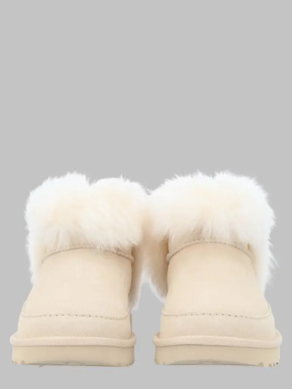 UGG Elegant Leather Boots