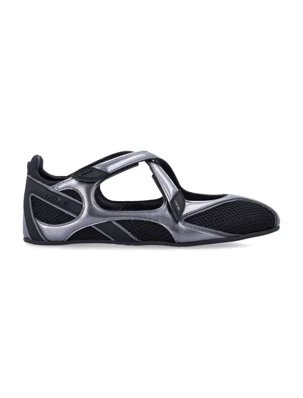 Attico Futuristic Mini Ballerina Flat With Cut-out Structure - Nero