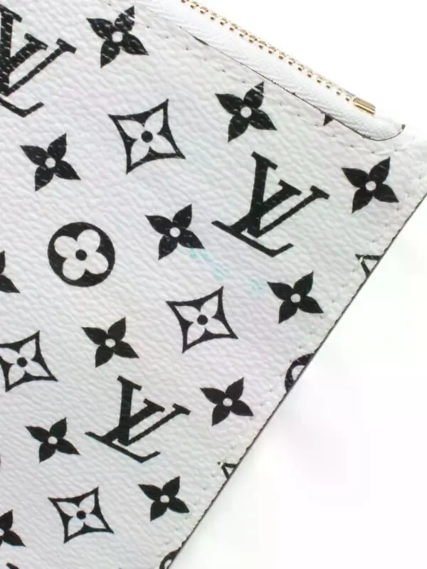 LOUIS VUITTON Monogram Neverfull Mm Tote Bag