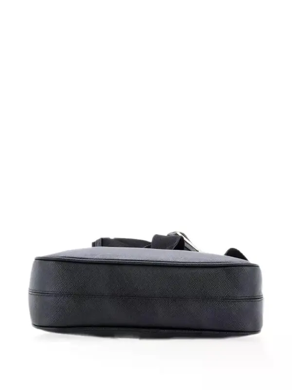 Prada Re-edition 2005 Shoulder Bag Saffiano Leather