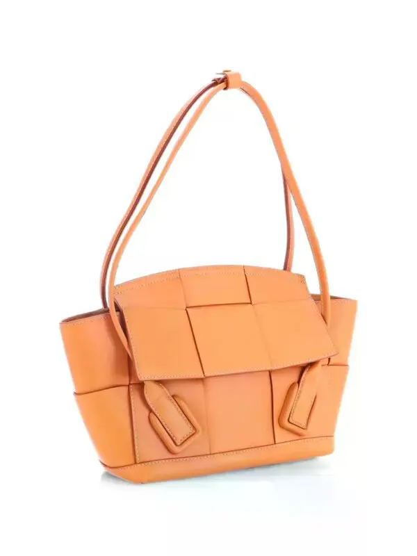 Bottega Veneta Maxi Intrecciato Leather Shoulder Bag - Brown