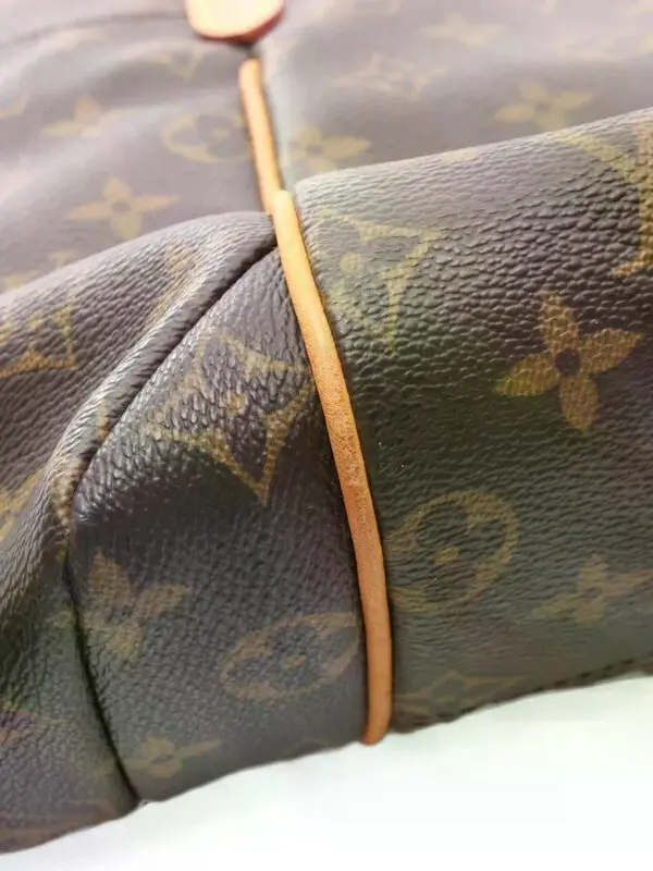 LOUIS VUITTON Monogram Totally Mm Tote Bag - Brown