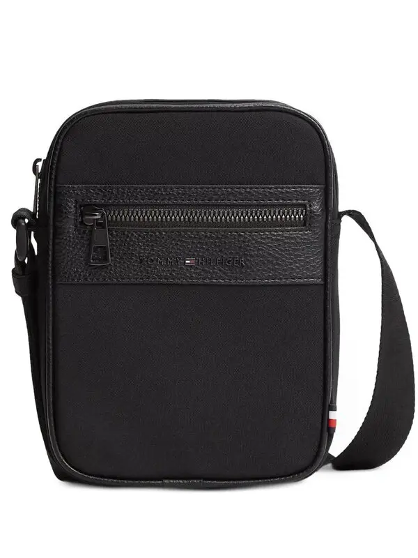 Tommy Hilfiger Logo Plaque Shoulder Bag - Black