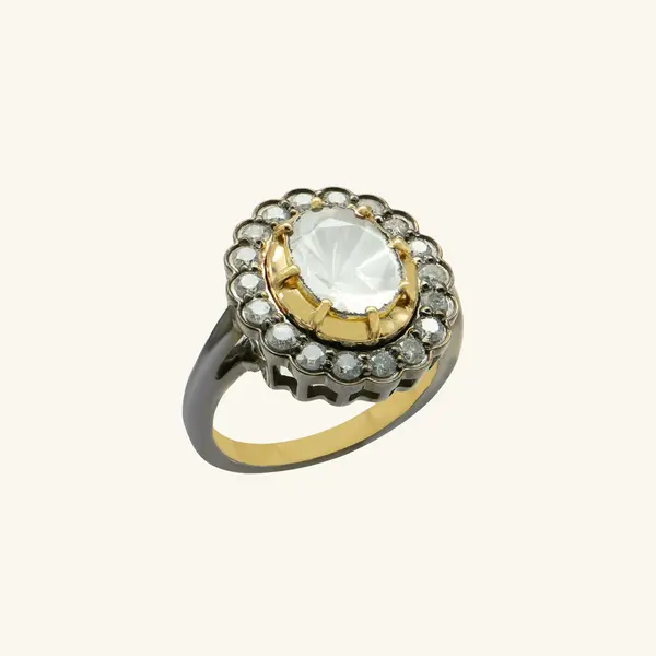Duniya Tara Halo Ring With Uncut Diamond