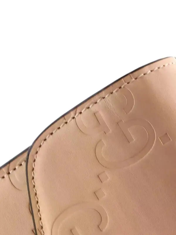 Gucci Envelope Wallet On Chain Shoulder Bag - Neutrals