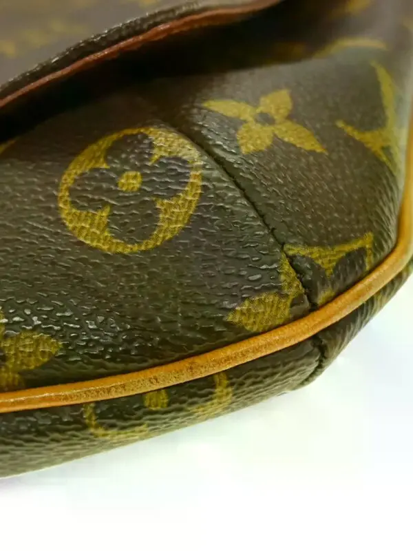 LOUIS VUITTON Monogram Musette Salsa Shoulder Bag