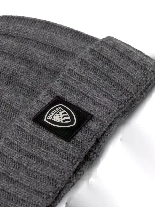 BLAUER. Logo Patch Beanie - Grey