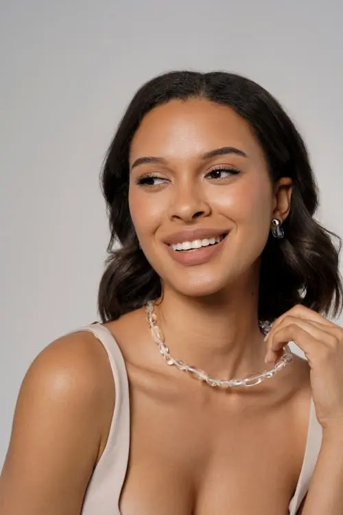 ZYNNIA COLLECTIVE See Through Pebble Necklace