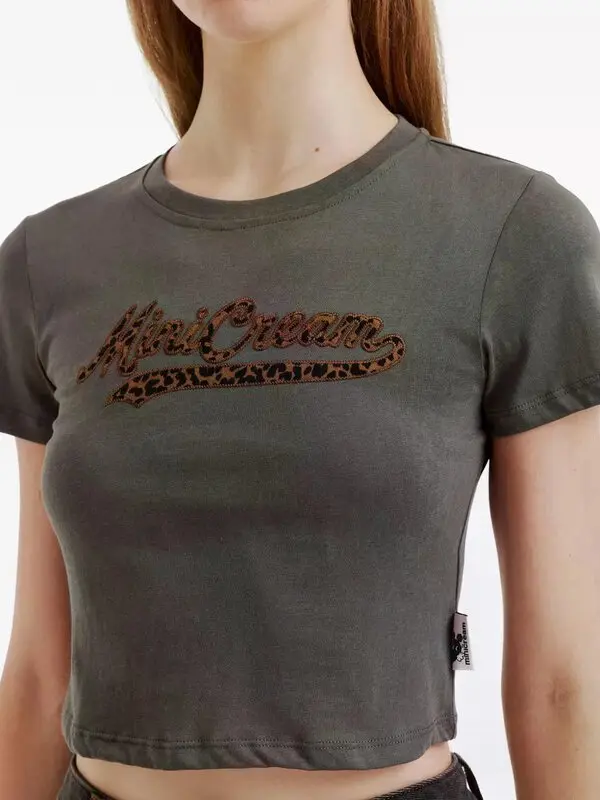 MINI CREAM Leopard-print Logo Patch T-shirt