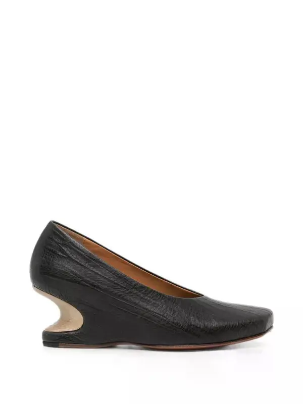DOYS Turin Pumps With Crinkled Effect And Cut-out Wedge Heel