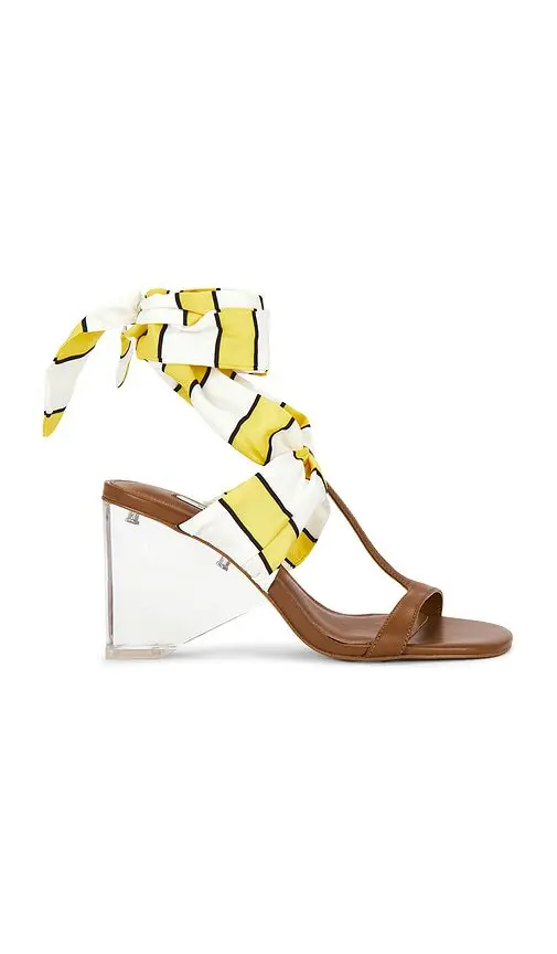 Steve Madden Sera Sandal In Yellow,white
