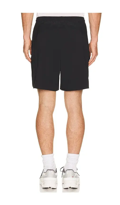 On Train Shorts 7
