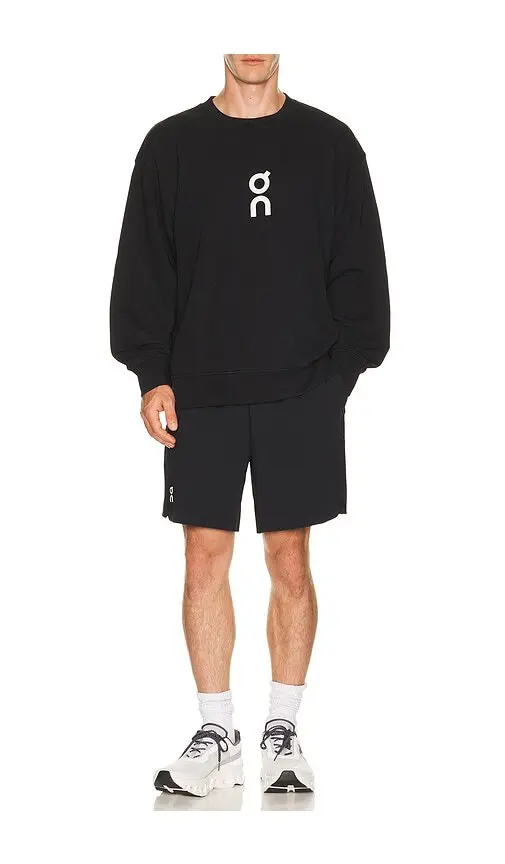 On Train Shorts 7