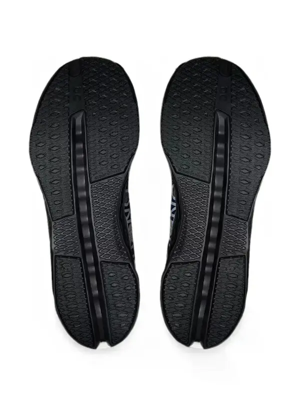 On Cloudsurfer Next Low Top Sneakers