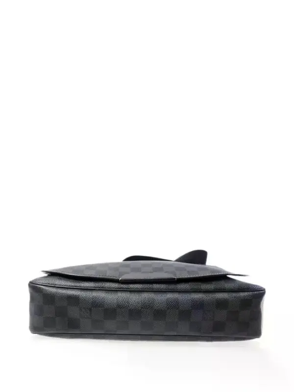 LOUIS VUITTON Daniel Mm Damier Graphite Shoulder Bag