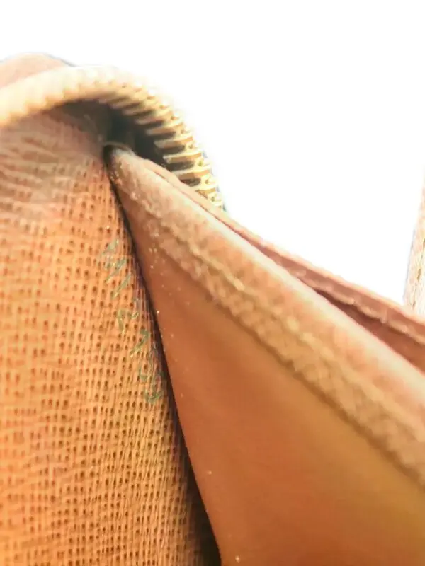 LOUIS VUITTON Monogram Zippy Long Wallet - Brown