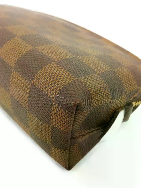 LOUIS VUITTON Damier Canvas Cosmetic Pouch