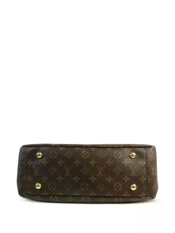 LOUIS VUITTON Pallas Monogram Handbag - Brown