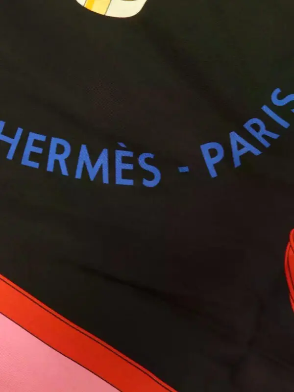 Hermès Tout En Carré Silk Scarf