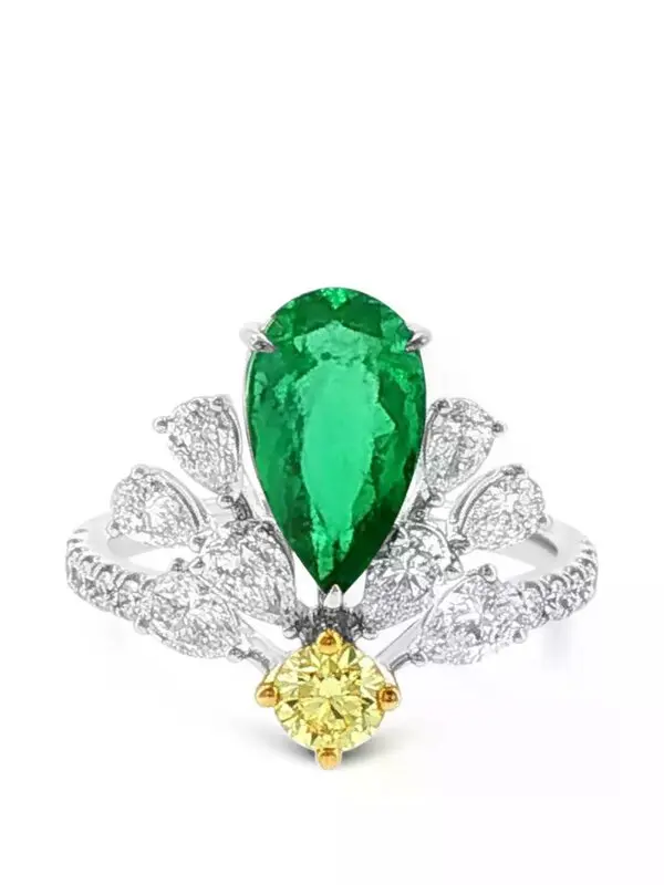 HYT JEWELRY Emerald And Diamond Ring In 18k White Gold - Silver