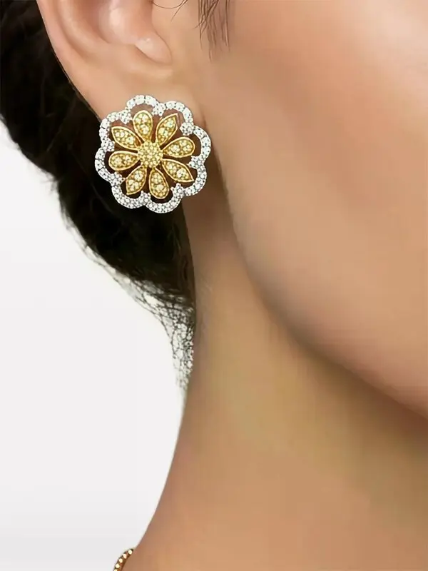 HYT JEWELRY Floral Diamond Earrings - Gold