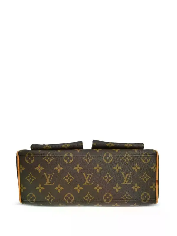 LOUIS VUITTON Monogram Manhattan Pm Handbag
