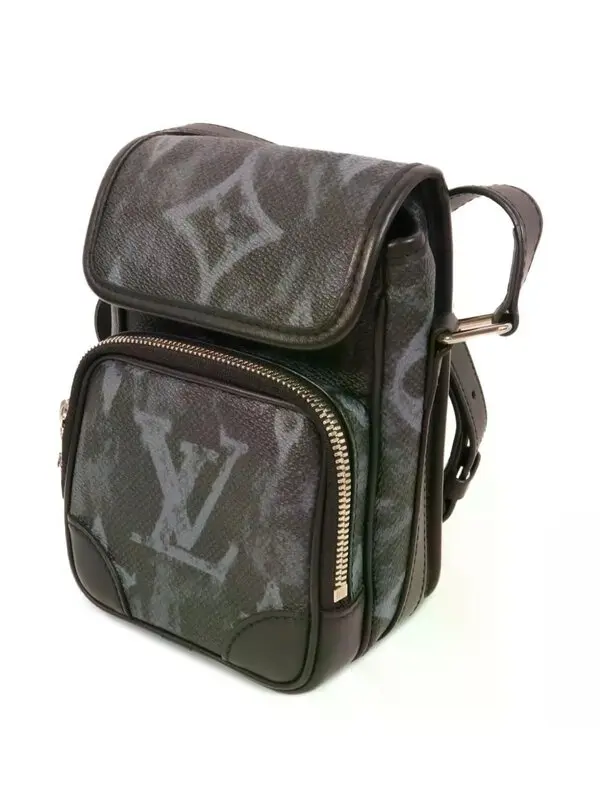 LOUIS VUITTON Amazon Messenger Bag - Black