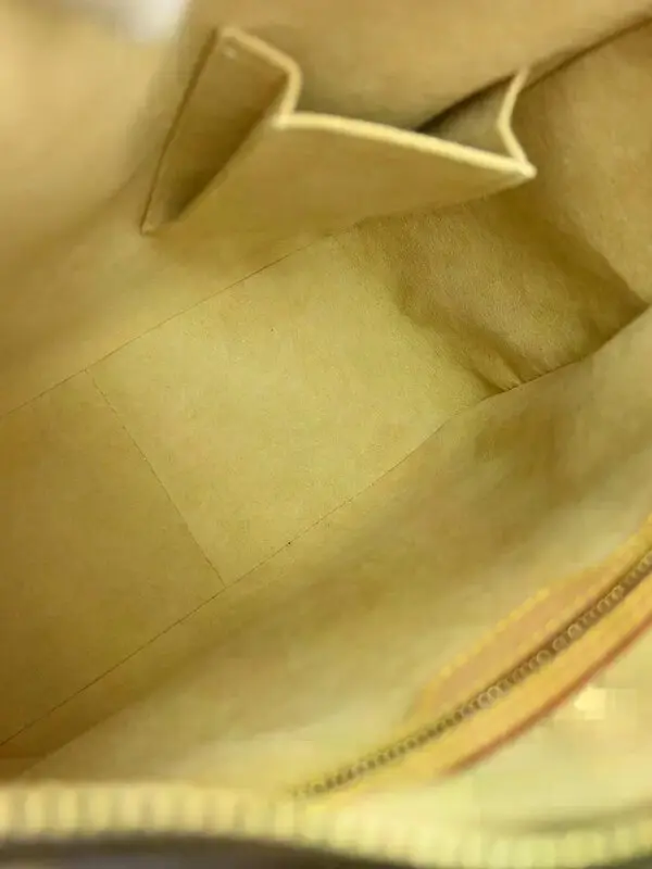 LOUIS VUITTON Monogram Looping Gm Shoulder Bag