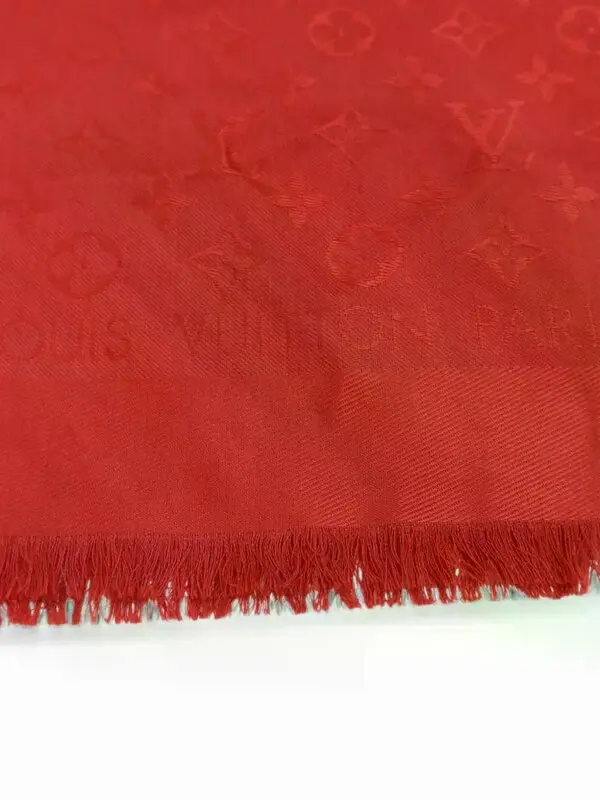 LOUIS VUITTON Monogram Classic Shawl