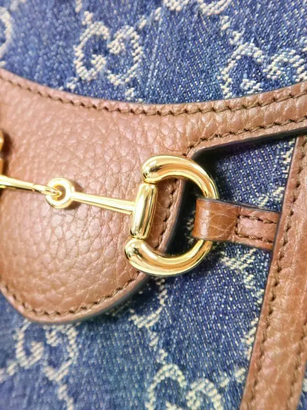 Gucci Horsebit Shoulder Bag
